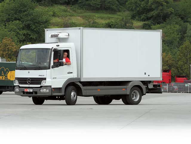 MERCEDES Atego: Центровой - Автоцентр.ua