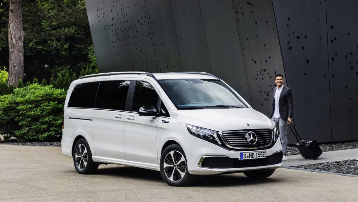 Новый электромобиль Mercedes EQV: восемь мест и 400 км